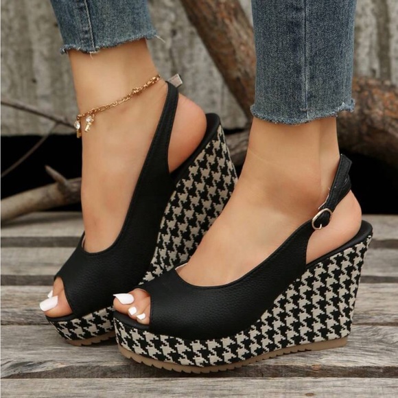 Rebellious Rose | Shoes | Womens Black Houndstooth Litchi Grain Leather ...